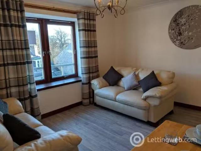 Rental! 1 BR Property to rent in Strawberry Bank Parade, City.