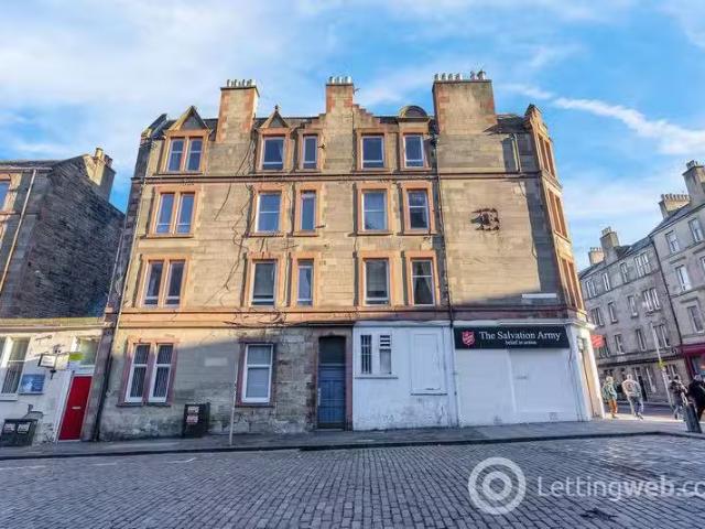 Cozy 1 BR Property to rent in Smithfield Street, Gorgie, Edinb.