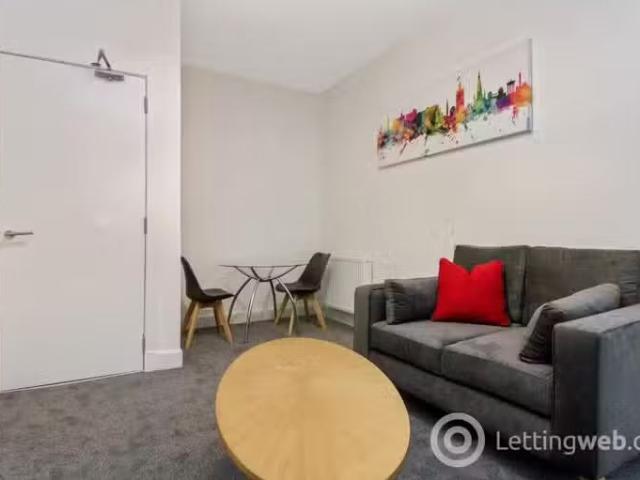 Rental! 1 BR Property to rent in Upper Grove Place, Edinburgh.