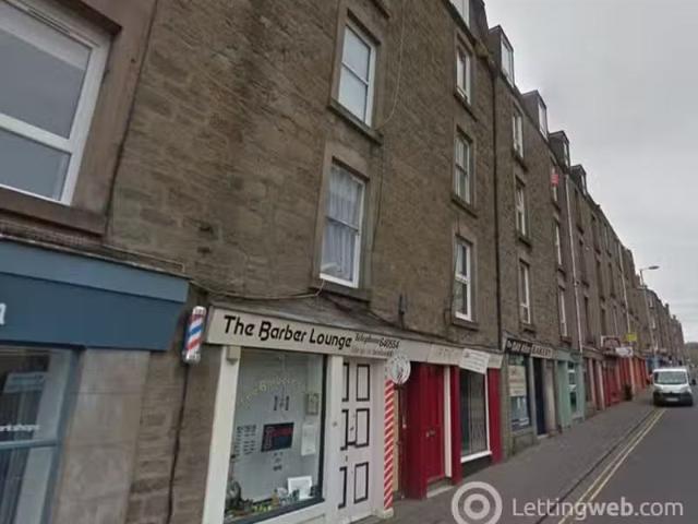 Cozy 1 BR Property to rent in 168 Blackness Road, Dundee