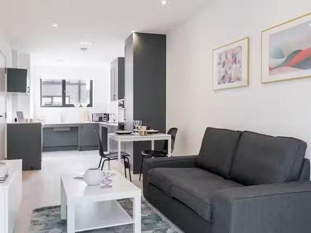 New 1 BR Prince of Wales Road