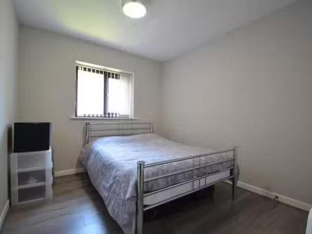 Cozy 1 Room Entire Place·1B1B···Flat 21 King's Court, Bridge S.