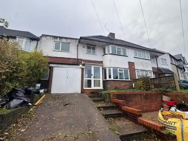 For Rent! 2 BA 4 bedroom house for rent in Cramlington Road, B.
