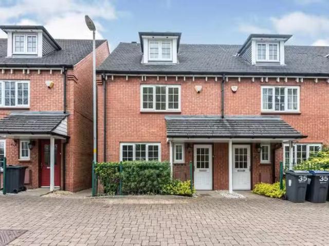 Nice 2 BA 4 bedroom house for rent in Westhill Close, Birmingh.