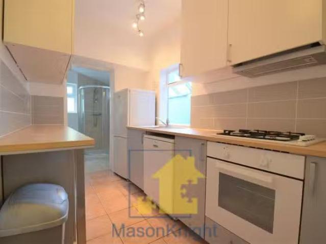 Unique 2 BA 4 bedroom terraced house for rent in Westminster R.