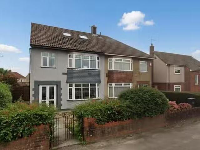 New 2 BA 5 bedroom house for rent in Gloucester Road, Patchway.