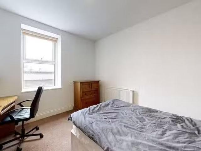 New 2 BA 5 bedroom Room to rent, Greenbank Terrace, Greenbank.
