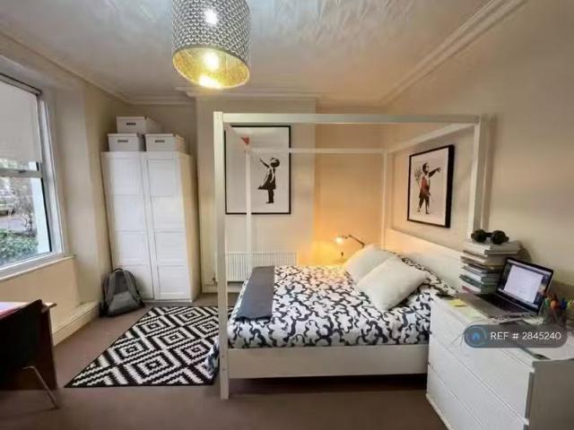 Cheap 2 BA 5 bedroom terraced house for rent in Fishponds, Fis.