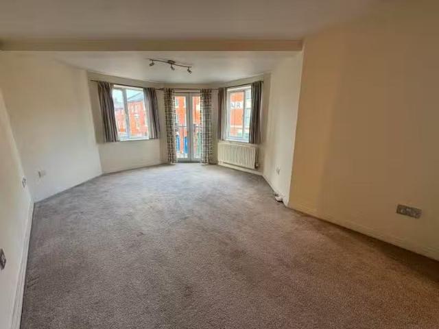 Unique 2 BA 2 bedroom apartment for rent in Carpathian Court.
