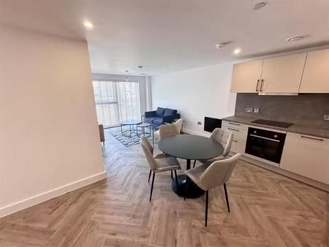 Rental! 2 BA 2 bedroom apartment for rent in Chapmans Yard, Up.