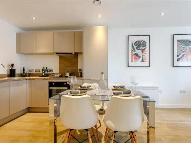 Cozy 2 BA 2 bedroom apartment for rent in Exchange Square, The.