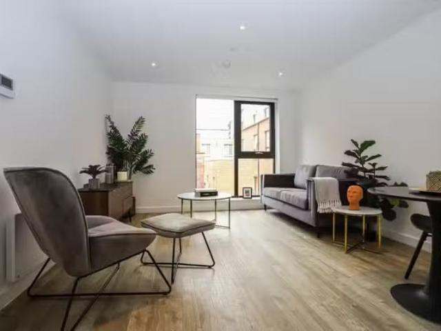 Cheap 2 BA 2 bedroom apartment for rent in Gilders Yard, Birmi.