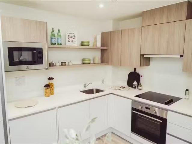 Nice 2 BA 2 bedroom apartment for rent in Goodwin Close, Derby.