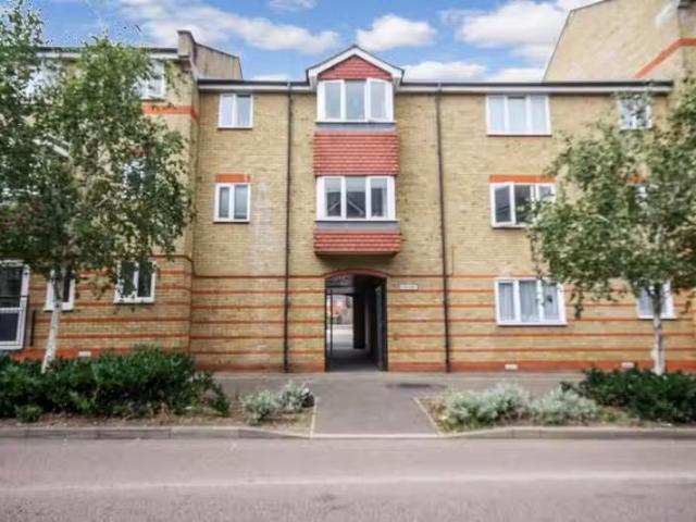 Charming 2 BA 2 bedroom apartment for rent in Parkinson Drive.