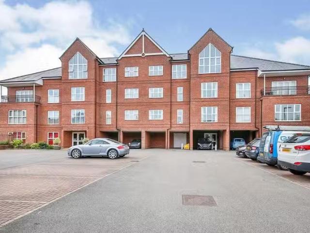 Deal! 2 BA 2 bedroom apartment for rent in Roundhaven, Durham.
