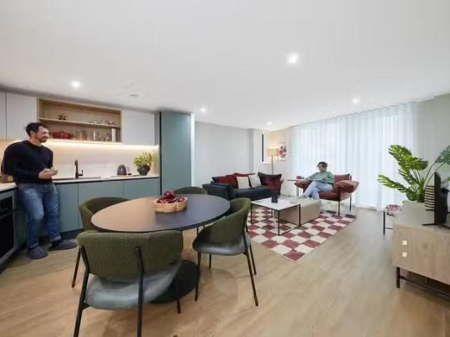 New 2 BA 2 bedroom apartment for rent in Stafford Street, Bris.