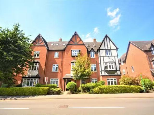 Rental! 2 BA 2 bedroom apartment for rent in Station Road, Dor.
