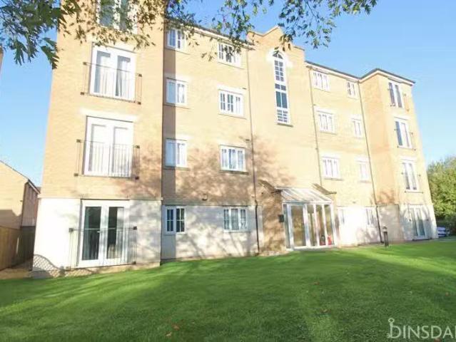 Nice 2 BA 2 bedroom apartment for rent in Sandhill Close, Rhod.