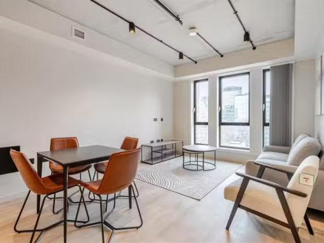Charming 2 BA 2 bedroom apartment for rent in SETL, Ludgate Hi.