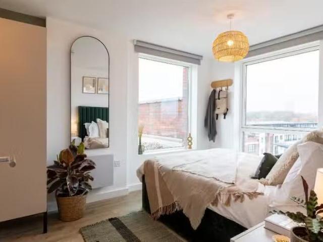 Cheap 2 BA 2 bedroom flat for rent in Flat 422, Bradford Stree.