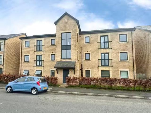 Nice 2 BA 2 bedroom flat for rent in St Georges Quay, Lancaste.