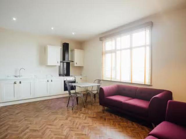 Nice 2 BA 2 bedroom house for rent in Forest Road, Loughboroug.