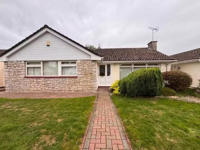 Charming 2 BA 3 bedroom chalet for rent in Greensome Drive, FE.