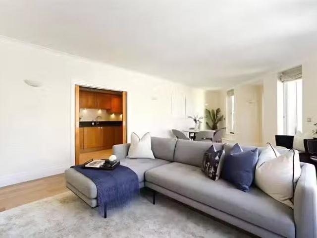 Unique 2 BA 3 bedroom apartment for rent in Temple Avenue, Lon.