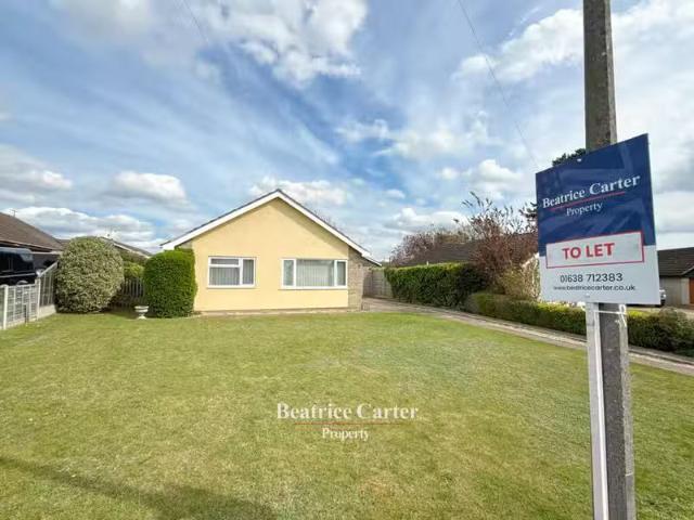 Just in! 2 BA 3 bedroom detached bungalow for rent in Newcombe.