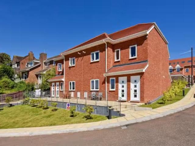 Rental! 2 BA 3 bedroom duplex for rent in Chesham, Buckinghams.