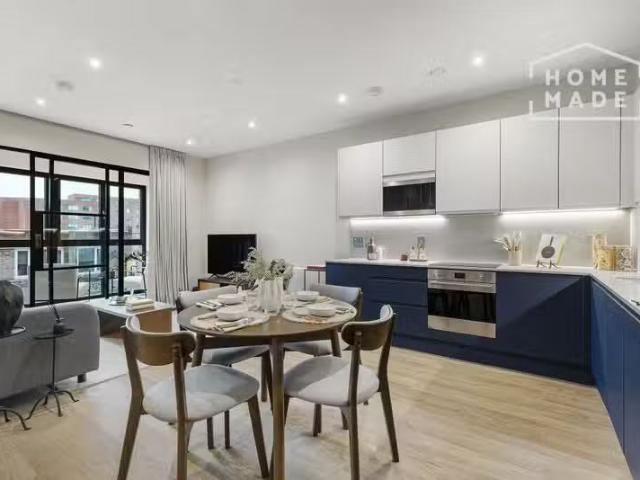 Rental! 2 BA 3 bedroom flat for rent in Enclave, Birmingham Ci.