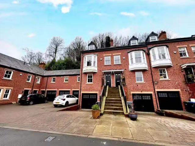 New 2 BA 3 bedroom house for rent in Byland Close, Durham City.