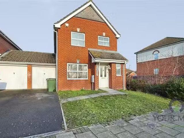 Deal! 2 BA 3 bedroom Link Detached House to rent, Ridge Close.