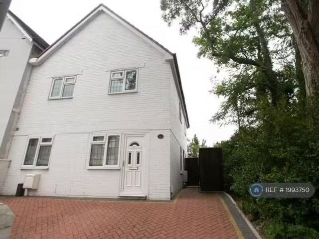 Charming 2 BA 3 bedroom semi detached house for rent in Langle.