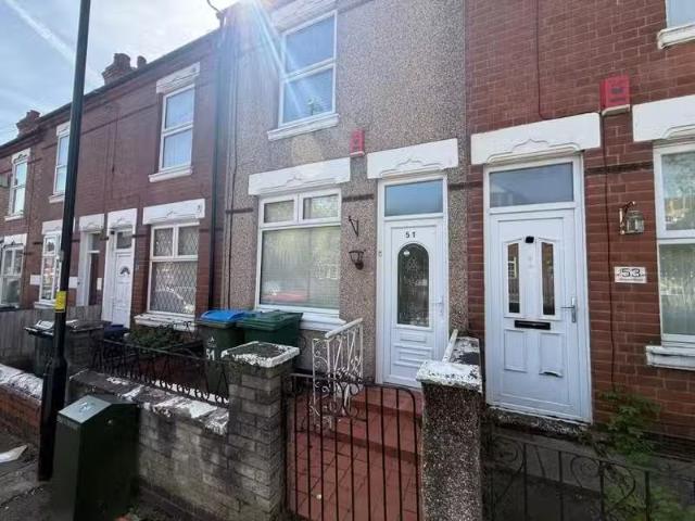 Unique 2 BA 3 bedroom terraced house for rent in Bristol Stree.