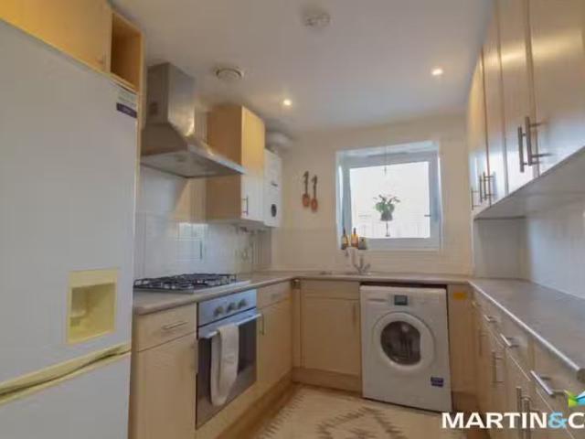 New 2 bedroom apartment for rent in Amethyst Court, Stone Road.