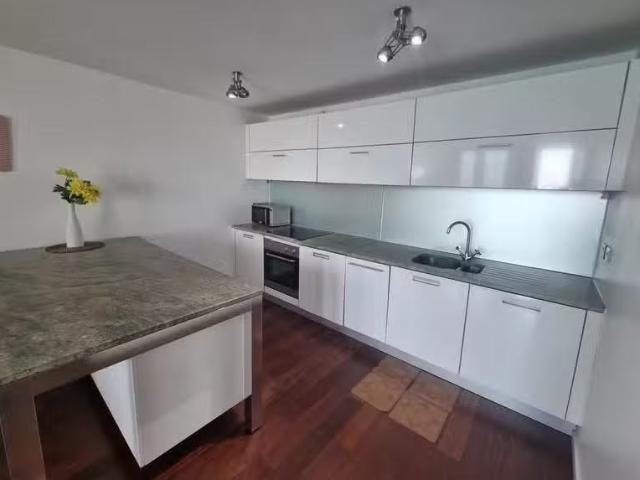 Just in! 2 bedroom apartment for rent in Beetham Tower, 10 Hol.