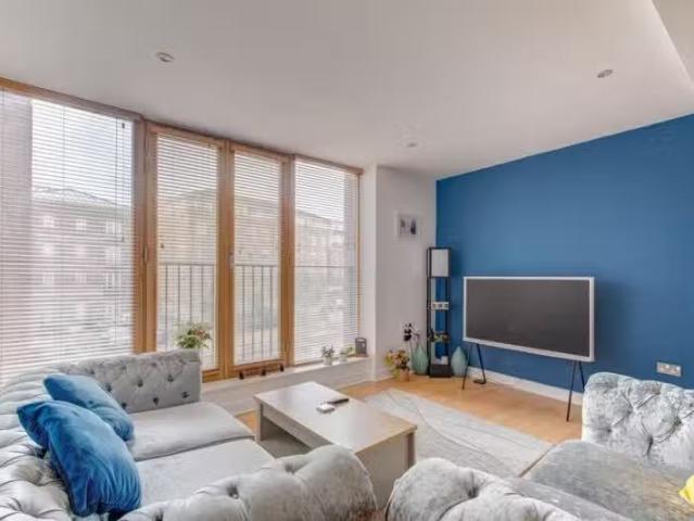 Nice 2 bedroom apartment for rent in Cornwood Lane, Shirley, S.