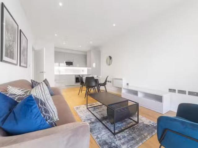 Deal! 2 bedroom apartment for rent in East Timber Yard, 118 Pe.