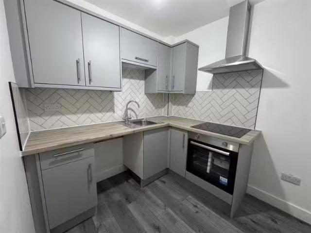 Charming 2 bedroom apartment for rent in Long Lane, Rowley Reg.