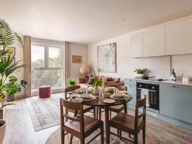 Rental! 2 bedroom apartment for rent in Milne Avenue, Cambridg.
