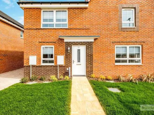 Nice 2 bedroom house for rent in Blackbird Road, Yapton, Arund.