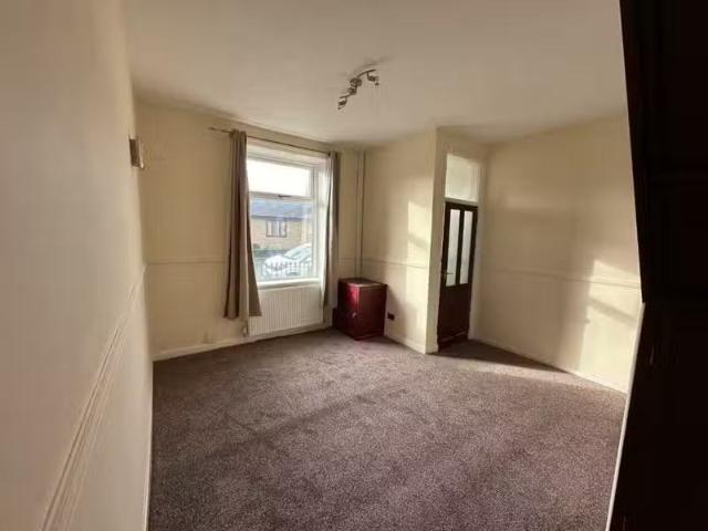 Cheap 2 bedroom terraced house for rent in Olympia Street, Bur.