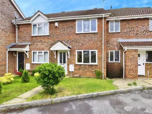 Just in! 2 bedroom terraced house for rent in Aintree Drive, D.