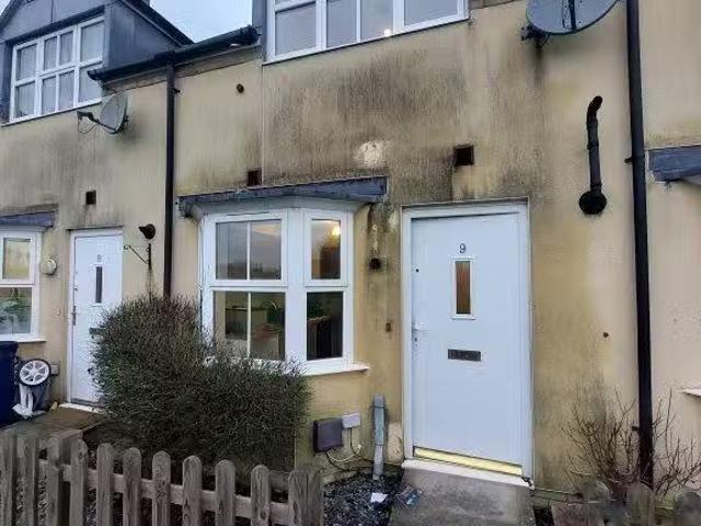 Rental! 2 bedroom terraced house for rent in Sweetentree Way.
