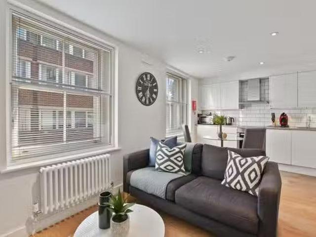 Charming 2 BR Berwick Street