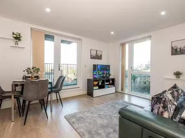 Deal! 2 BR Charcot Road
