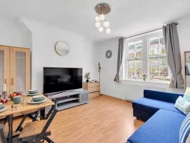 Cheap 2 BR Fulham Palace Road