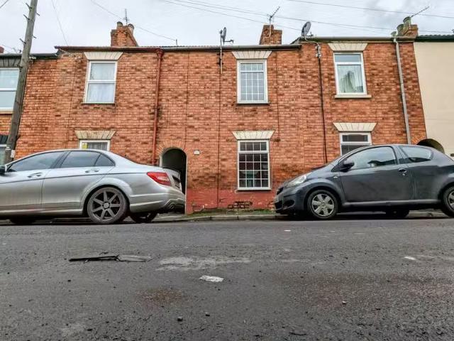Charming 2 BR Grantley Street, GRANTHAM