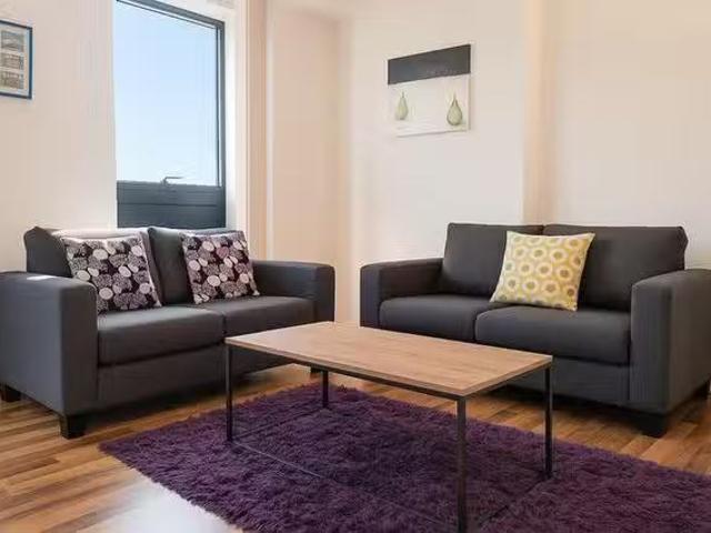 Unique 2 BR Matilda Street